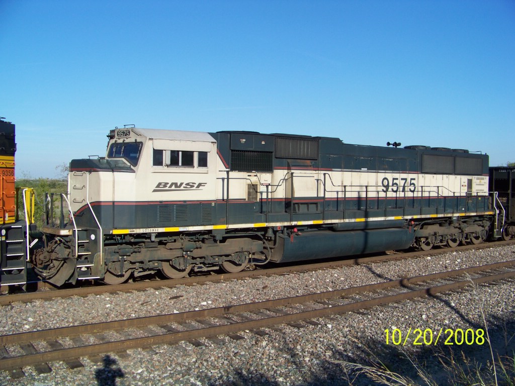 BNSF SD70MAC 9575